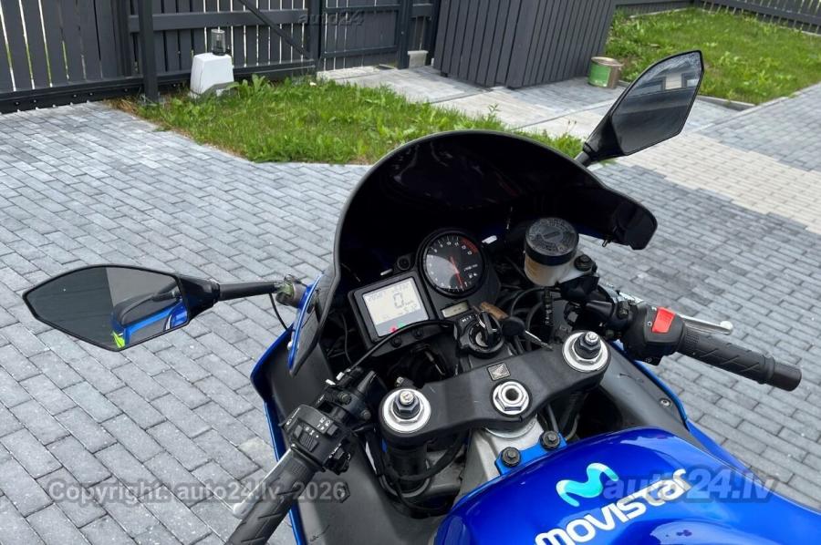 Хонда CBR 900 2002 в Сауэ, объемом двигателя 0.93 л и пробегом 29 тыс. км за 3500 €, фото 3 на AUTOMOTO.COM.LV