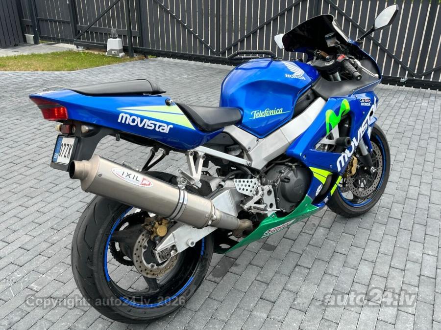 Хонда CBR 900 2002 в Сауэ, объемом двигателя 0.93 л и пробегом 29 тыс. км за 3500 €, фото 6 на AUTOMOTO.COM.LV