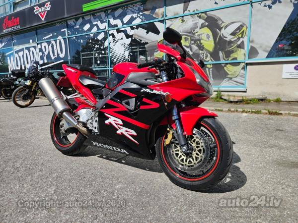 Красный Хонда CBR 900 2002 в Таллин, объемом двигателя 0.95 л и пробегом 36 тыс. км за 3500 €, фото 1 на AUTOMOTO.COM.LV