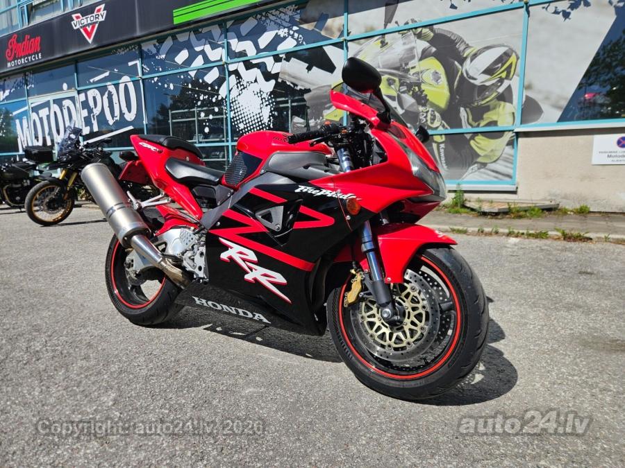Красный Хонда CBR 900 2002 в Таллин, объемом двигателя 0.95 л и пробегом 36 тыс. км за 3500 €, фото 1 на AUTOMOTO.COM.LV