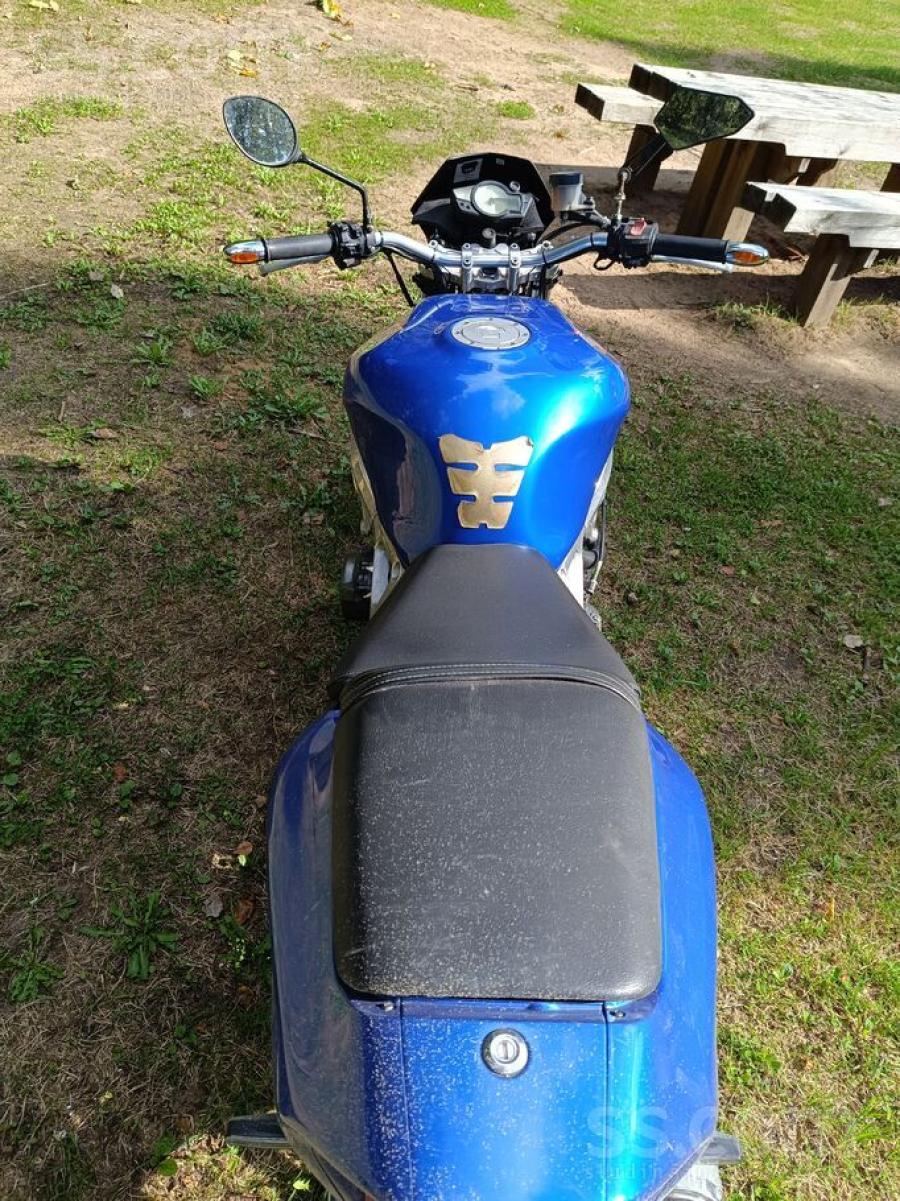 Хонда CBR 900RR 1997 в Рига, объемом двигателя 0.92 л и пробегом 0 тыс. км за 1000 €, фото 3 на AUTOMOTO.COM.LV
