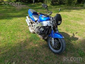 Хонда CBR 900RR 1997 в Рига, объемом двигателя 0.92 л и пробегом 0 тыс. км за 1000 €, фото 5 на AUTOMOTO.COM.LV