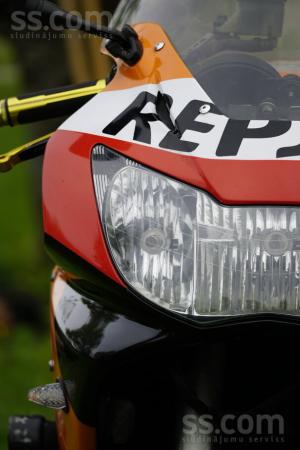 Хонда CBR 900RR 2000 в Валка, объемом двигателя 0.93 л и пробегом 0 тыс. км за 2666 €, фото 7 на AUTOMOTO.COM.LV
