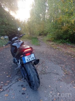 Honda CBR 900RR 2002 Jēkabpils, ar dzinēja tilpumu 0.95 L un nobraukumu 0 tūkst. km par 1700 €, foto  vietnē AUTOMOTO.COM.LV