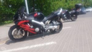 Black Honda Cbr 2000 in Vilnius, with an engine capacity of 0.00 L and mileage of 53 thousand km for 1800 €, photo 7 on AUTOMOTO.COM.LV
