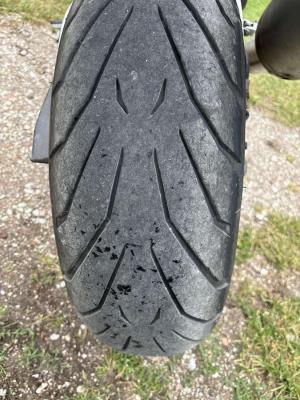 Black Honda Cbr 2002 in Raseiniai, with an engine capacity of 0.93 L and mileage of 39 thousand km for 2050 €, photo 11 on AUTOMOTO.COM.LV