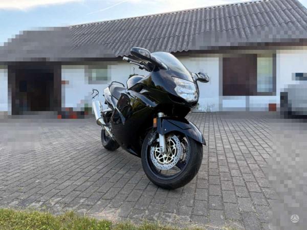 Черный Хонда Cbr 2002 в Электренай, объемом двигателя 1.10 л и пробегом 36 тыс. км за 3200 €, фото 1 на AUTOMOTO.COM.LV