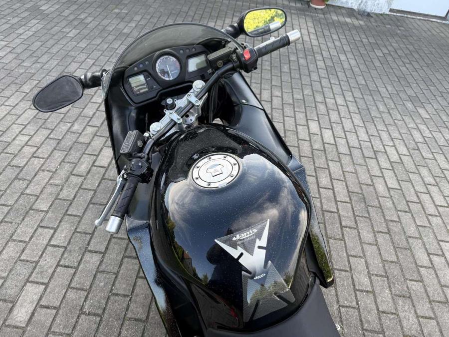 Черный Хонда Cbr 2002 в Электренай, объемом двигателя 1.10 л и пробегом 36 тыс. км за 3200 €, фото 6 на AUTOMOTO.COM.LV