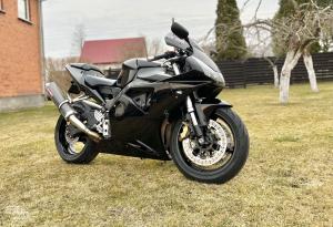 Melns Honda Cbr 2003 Akmenė, ar dzinēja tilpumu 0.95 L un nobraukumu 46 tūkst. km par 2999 €, foto 2 vietnē AUTOMOTO.COM.LV