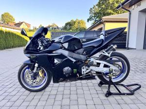 Черный Хонда Cbr 2004 в Вильнюс, объемом двигателя 0.95 л и пробегом 43 тыс. км за 2790 €, фото  на AUTOMOTO.COM.LV