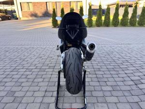 Melns Honda Cbr 2004 Viļņa, ar dzinēja tilpumu 0.95 L un nobraukumu 43 tūkst. km par 2790 €, foto 8 vietnē AUTOMOTO.COM.LV