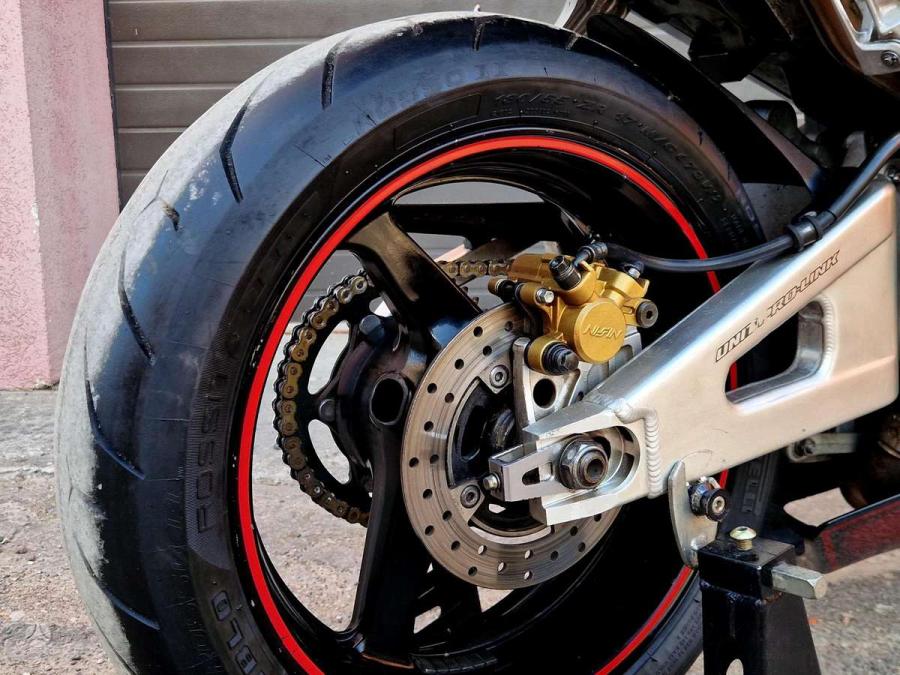 Черный Хонда Cbr 2004 в Вильнюс, объемом двигателя 0.60 л и пробегом 43 тыс. км за 3650 €, фото 15 на AUTOMOTO.COM.LV