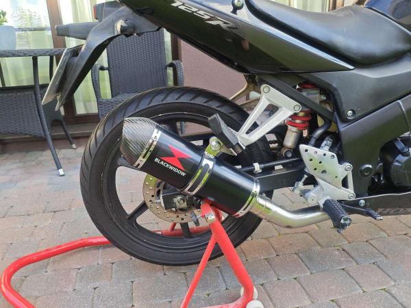 Black Honda Cbr 2009 in Kaunas, with an engine capacity of 0.13 L and mileage of 33 thousand km for 1500 €, photo 10 on AUTOMOTO.COM.LV