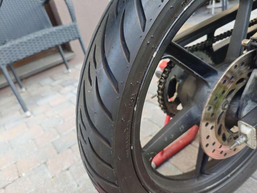 Black Honda Cbr 2009 in Kaunas, with an engine capacity of 0.13 L and mileage of 33 thousand km for 1500 €, photo 14 on AUTOMOTO.COM.LV