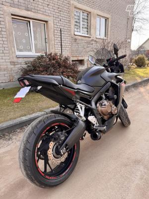 Melns Honda Cbr 2017 Kazlų Rūda, ar dzinēja tilpumu 0.65 L un nobraukumu 20 tūkst. km par 5600 €, foto 7 vietnē AUTOMOTO.COM.LV
