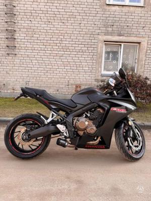 Melns Honda Cbr 2017 Kazlų Rūda, ar dzinēja tilpumu 0.65 L un nobraukumu 20 tūkst. km par 4500 €, foto 7 vietnē AUTOMOTO.COM.LV