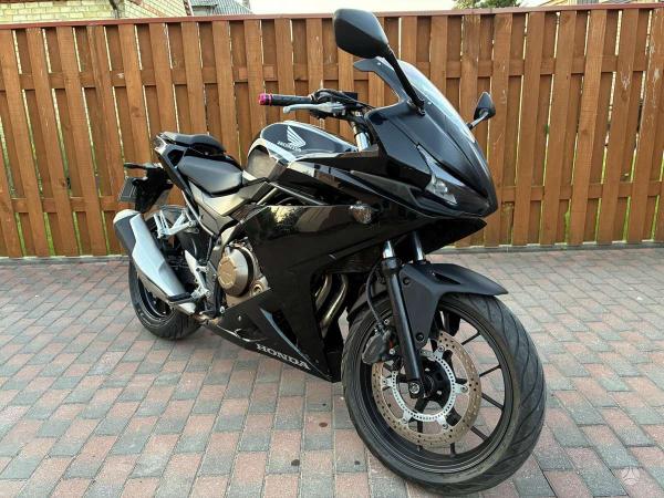 Black Honda Cbr 2019 in Joniskis, with an engine capacity of 0.47 L and mileage of 4 thousand km for 2999 €, photo 9 on AUTOMOTO.COM.LV