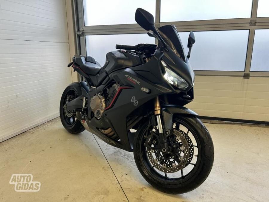 Melns Honda Cbr 2020 Radviliškis, ar dzinēja tilpumu 0.65 L un nobraukumu 25 tūkst. km par 4250 €, foto 3 vietnē AUTOMOTO.COM.LV