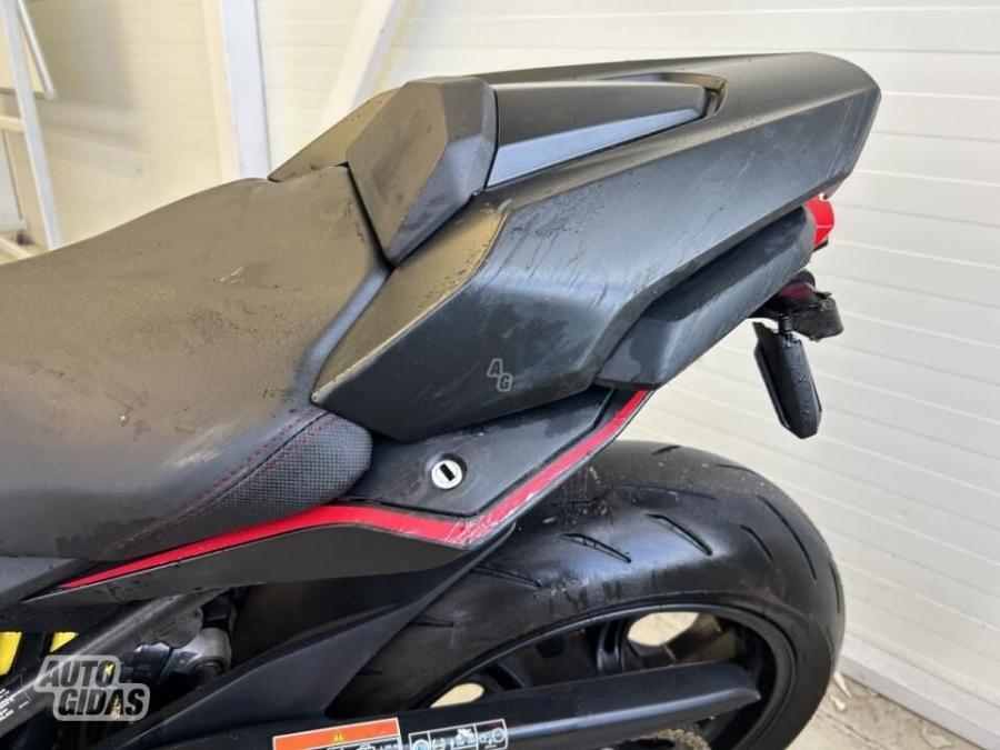 Melns Honda Cbr 2020 Radviliškis, ar dzinēja tilpumu 0.65 L un nobraukumu 25 tūkst. km par 4250 €, foto 23 vietnē AUTOMOTO.COM.LV