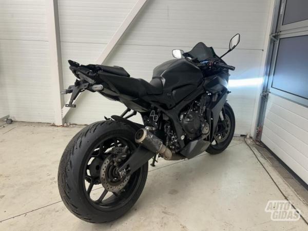 Melns Honda Cbr 2024 Radviliškis, ar dzinēja tilpumu 0.65 L un nobraukumu 0 tūkst. km par 4750 €, foto 4 vietnē AUTOMOTO.COM.LV