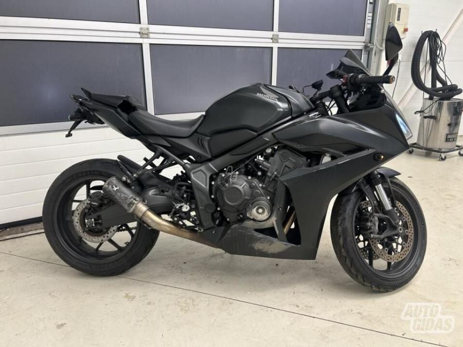 Melns Honda Cbr 2024 Radviliškis, ar dzinēja tilpumu 0.65 L un nobraukumu 0 tūkst. km par 4750 €, foto 7 vietnē AUTOMOTO.COM.LV