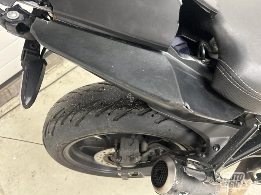 Melns Honda Cbr 2024 Radviliškis, ar dzinēja tilpumu 0.65 L un nobraukumu 0 tūkst. km par 4750 €, foto 16 vietnē AUTOMOTO.COM.LV