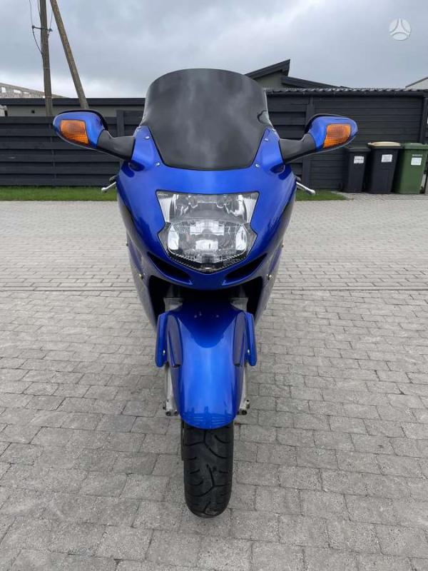 Синий Хонда Cbr 2000 в Клайпеда, объемом двигателя 1.10 л и пробегом 39 тыс. км за 2600 €, фото 7 на AUTOMOTO.COM.LV
