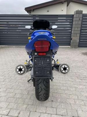 Zils Honda Cbr 2000 Klaipėda, ar dzinēja tilpumu 1.10 L un nobraukumu 39 tūkst. km par 2600 €, foto 9 vietnē AUTOMOTO.COM.LV