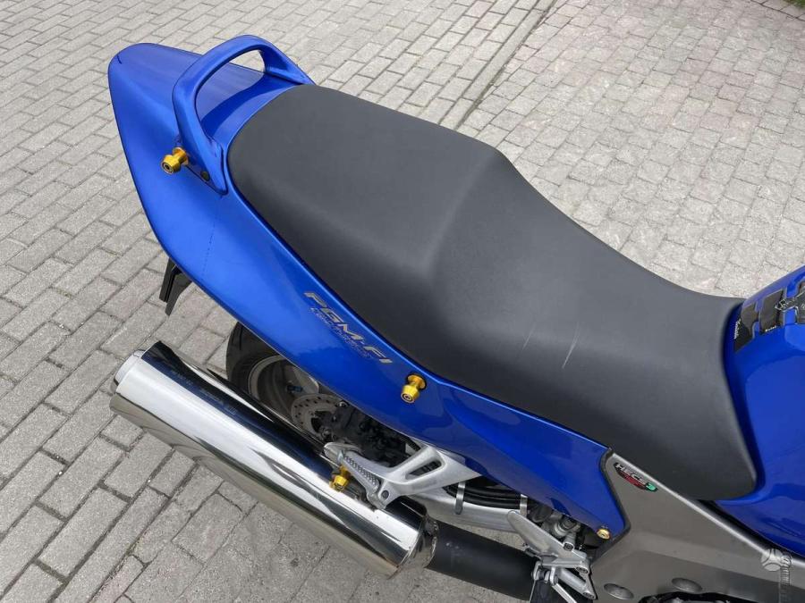 Zils Honda Cbr 2000 Klaipėda, ar dzinēja tilpumu 1.10 L un nobraukumu 39 tūkst. km par 2600 €, foto 18 vietnē AUTOMOTO.COM.LV