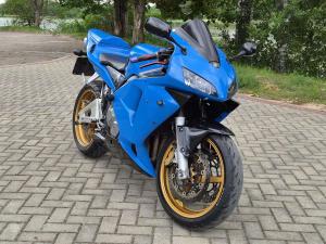 Синий Хонда Cbr 2004 в Радвилишкис, объемом двигателя 0.60 л и пробегом 46 тыс. км за 3600 €, фото 3 на AUTOMOTO.COM.LV