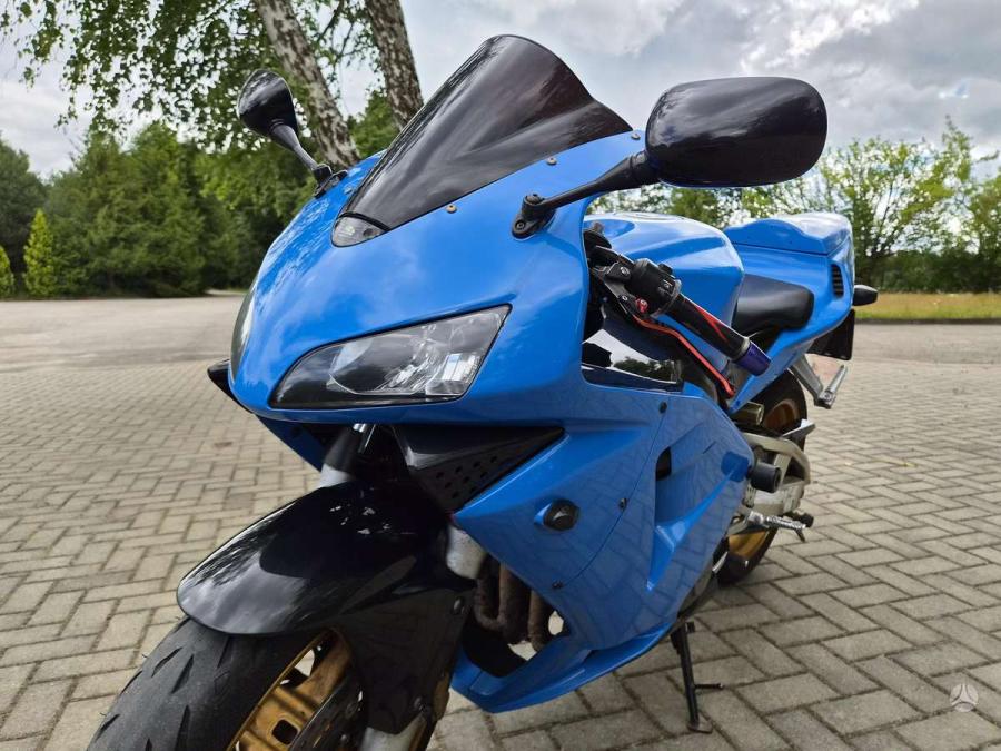 Синий Хонда Cbr 2004 в Радвилишкис, объемом двигателя 0.60 л и пробегом 46 тыс. км за 3600 €, фото 11 на AUTOMOTO.COM.LV