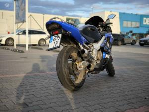 Blue Honda Cbr 2005 in Vilnius, with an engine capacity of 0.60 L and mileage of 76 thousand km for 1600 €, photo 6 on AUTOMOTO.COM.LV