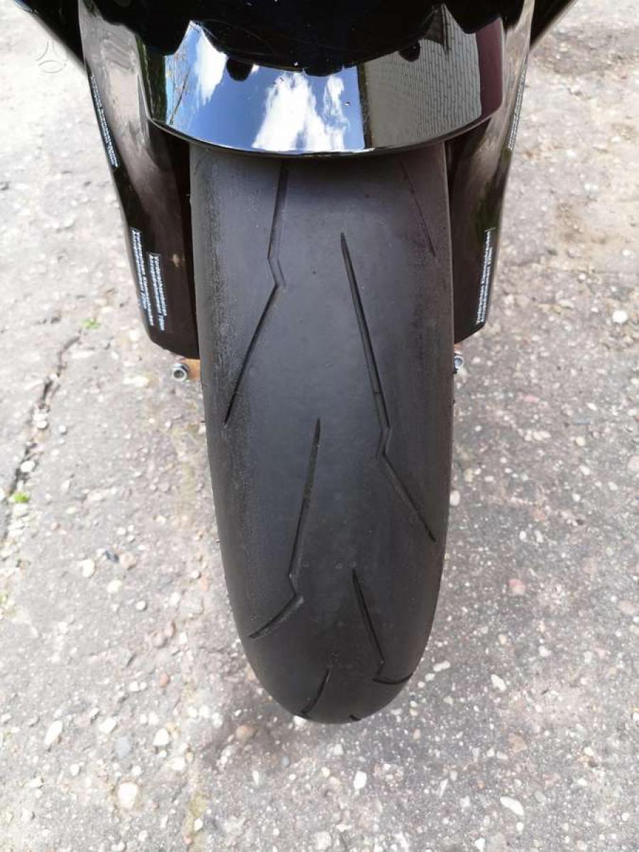 Синий Хонда Cbr 2005 в Мариямполе, объемом двигателя 1.00 л и пробегом 39 тыс. км за 4444 €, фото 17 на AUTOMOTO.COM.LV