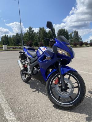 Синий Хонда Cbr 2007 в Мажейкяй, объемом двигателя 0.13 л и пробегом 48 тыс. км за 1100 €, фото 3 на AUTOMOTO.COM.LV
