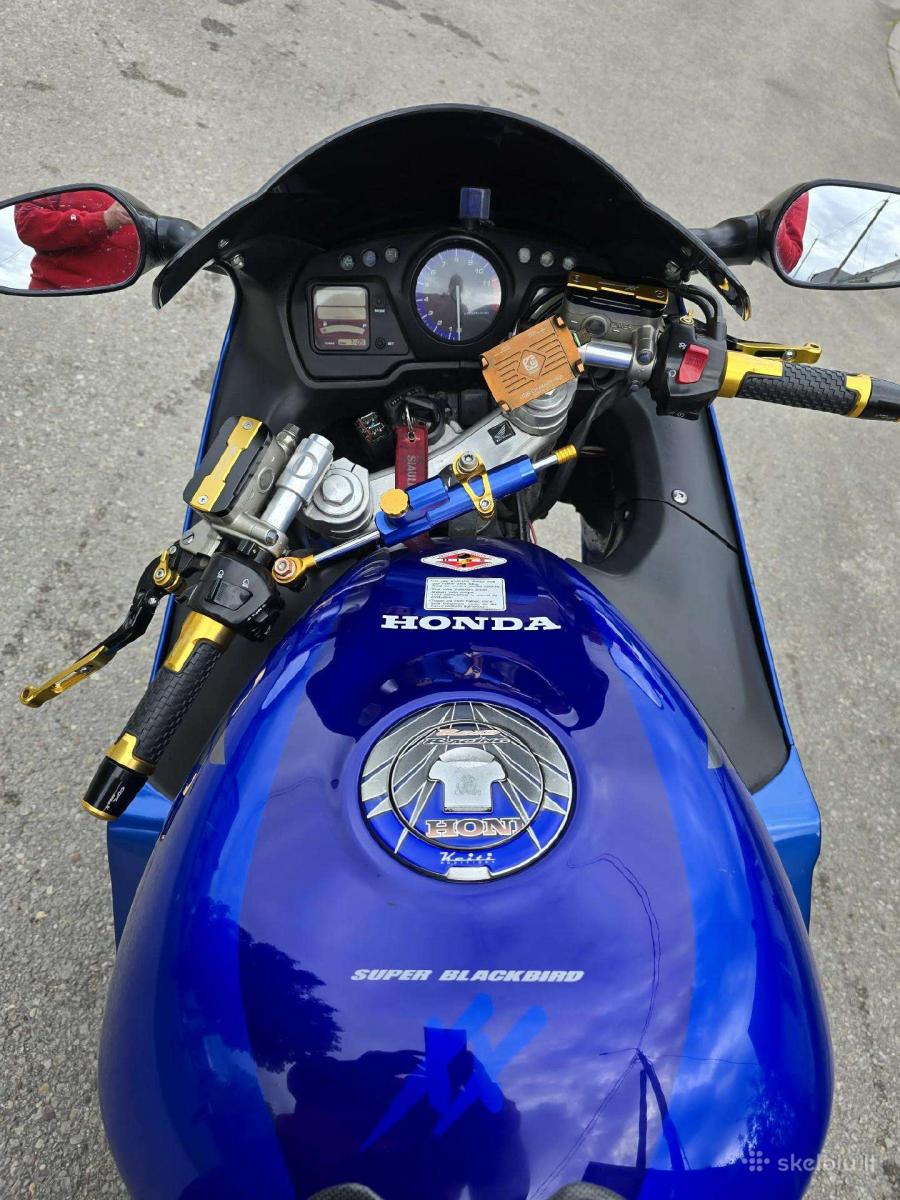 Blue Honda Cbr 2007 in Siauliai, with an engine capacity of 1.10 L and mileage of 78 thousand km for 3500 €, photo 4 on AUTOMOTO.COM.LV