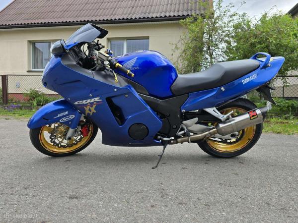 Синий Хонда Cbr 2007 в Шяуляй, объемом двигателя 1.10 л и пробегом 78 тыс. км за 3500 €, фото 9 на AUTOMOTO.COM.LV