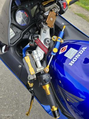 Blue Honda Cbr 2007 in Siauliai, with an engine capacity of 1.10 L and mileage of 78 thousand km for 3500 €, photo 12 on AUTOMOTO.COM.LV