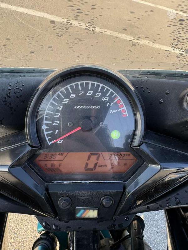 Зеленый Хонда Cbr 2013 в Шяуляй, объемом двигателя 0.13 л и пробегом 37 тыс. км за 1500 €, фото 5 на AUTOMOTO.COM.LV