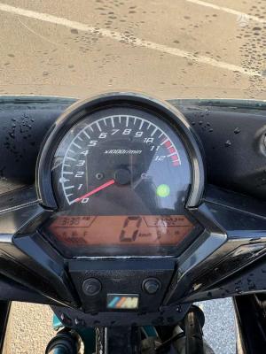 Green Honda Cbr 2013 in Siauliai, with an engine capacity of 0.13 L and mileage of 37 thousand km for 1500 €, photo 6 on AUTOMOTO.COM.LV