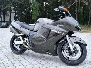 Серый Хонда Cbr 1996 в Каунас, объемом двигателя 1.10 л и пробегом 77 тыс. км за 2299 €, фото 6 на AUTOMOTO.COM.LV
