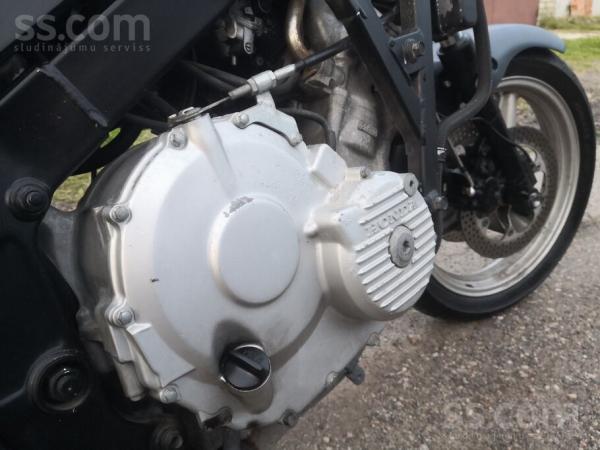Honda Cbr 1988 Rīga, ar dzinēja tilpumu 0.60 L un nobraukumu 0 tūkst. km par 550 €, foto 3 vietnē AUTOMOTO.COM.LV