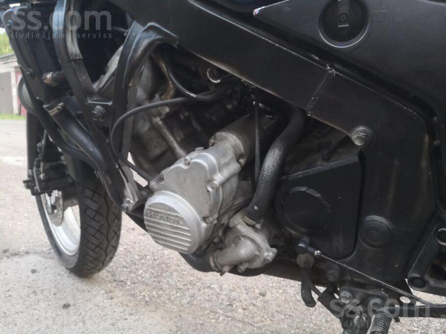 Honda Cbr 1988 Rīga, ar dzinēja tilpumu 0.60 L un nobraukumu 0 tūkst. km par 550 €, foto 5 vietnē AUTOMOTO.COM.LV