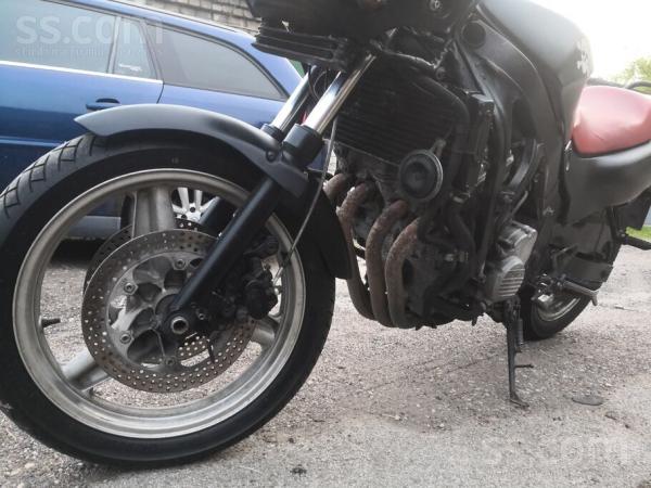 Honda Cbr 1988 Rīga, ar dzinēja tilpumu 0.60 L un nobraukumu 0 tūkst. km par 550 €, foto 5 vietnē AUTOMOTO.COM.LV