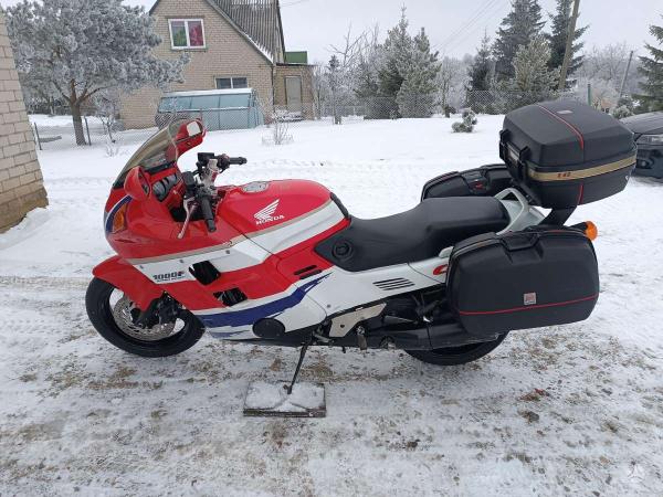 Honda Cbr 1992 Vilkaviškis, ar dzinēja tilpumu 1.00 L un nobraukumu 81 tūkst. km par 2000 €, foto 9 vietnē AUTOMOTO.COM.LV