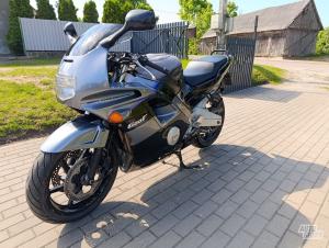 Honda Cbr 1992 in Jurbarkas, with an engine capacity of 0.60 L and mileage of 80 thousand km for 950 €, photo  on AUTOMOTO.COM.LV