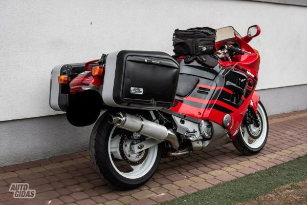 Honda Cbr 1994 Viļņa, ar dzinēja tilpumu 1.00 L un nobraukumu 94 tūkst. km par 1800 €, foto 3 vietnē AUTOMOTO.COM.LV