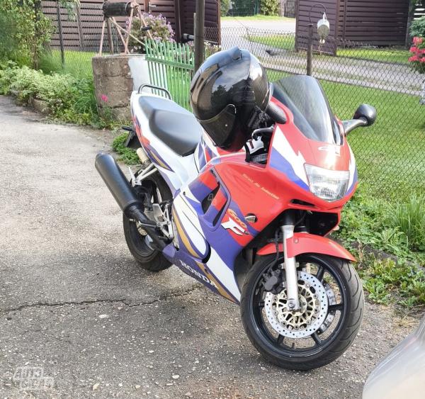 Honda Cbr 1995 Kauņa, ar dzinēja tilpumu 0.00 L un nobraukumu 0 tūkst. km par 1800 €, foto 3 vietnē AUTOMOTO.COM.LV