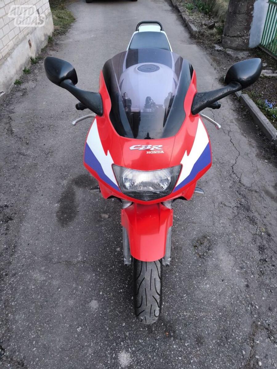 Honda Cbr 1995 in Kaunas, with an engine capacity of 0.60 L and mileage of 40 thousand km for 1500 €, photo 5 on AUTOMOTO.COM.LV