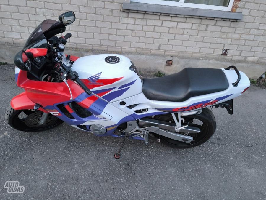 Honda Cbr 1995 in Kaunas, with an engine capacity of 0.60 L and mileage of 40 thousand km for 1500 €, photo 7 on AUTOMOTO.COM.LV