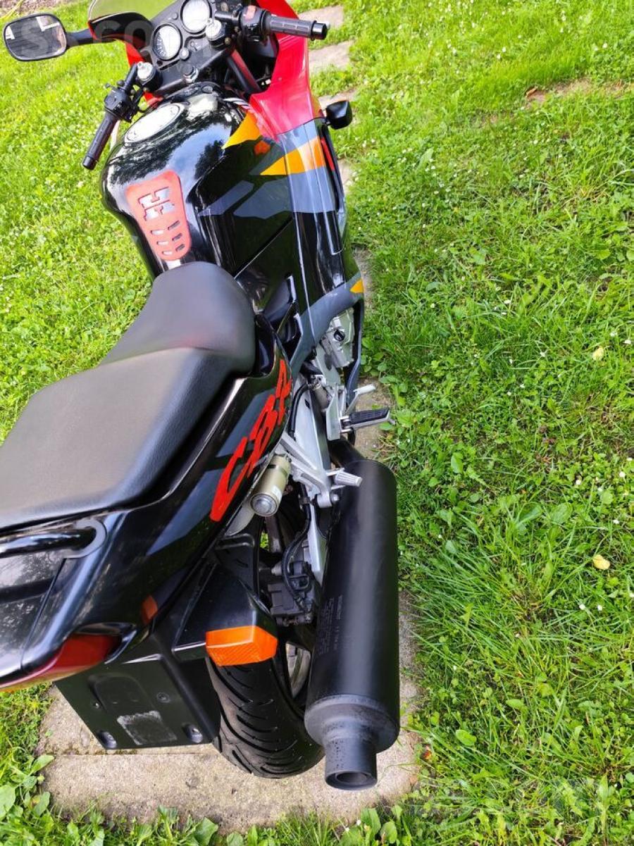 Хонда Cbr 1995 в Мадона, объемом двигателя 0.60 л и пробегом 0 тыс. км за 1600 €, фото 11 на AUTOMOTO.COM.LV